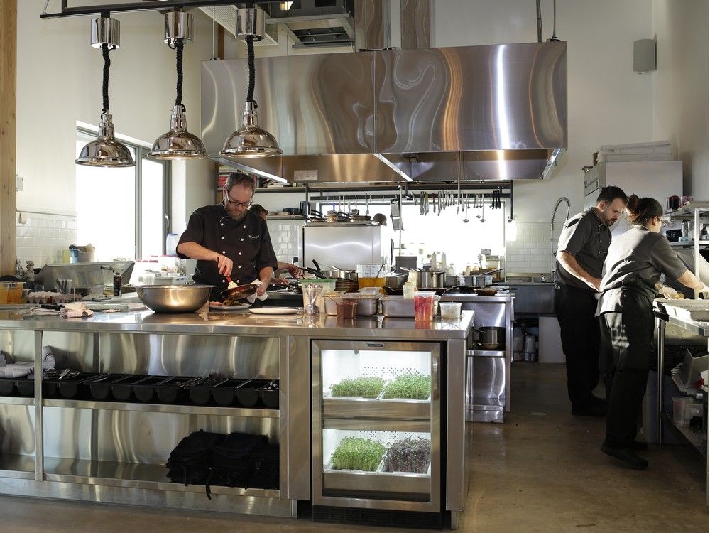 Dining Out: Workshop Eatery gets the job done with striking decor, good ...