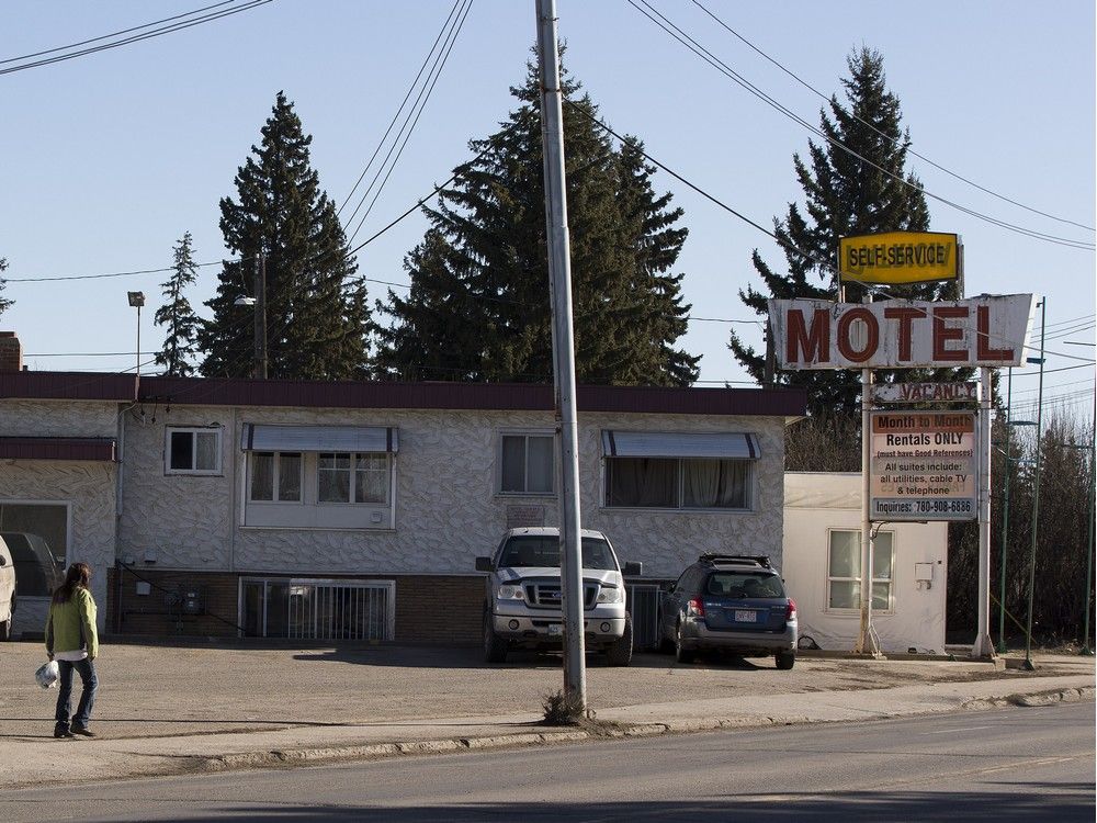 Patricia Motel, holdover from Edmonton's past, faces final checkout ...