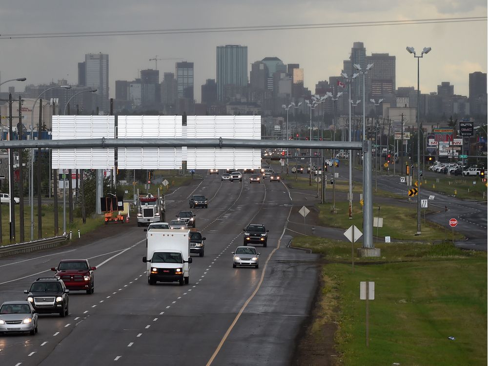 Severe thunderstorm watch in effect for Edmonton and surrounding area ...