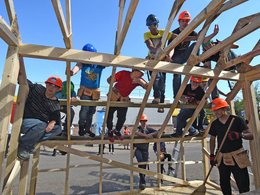 Construction Boot Camp For Teens Builds Greenhouses Grows Skills