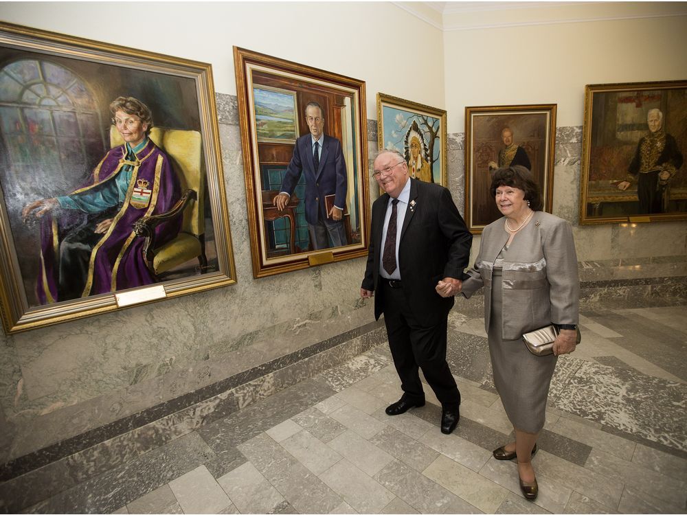 Photos: Former Lieutenant Governor Donald S. Ethell portrait unveiling ...