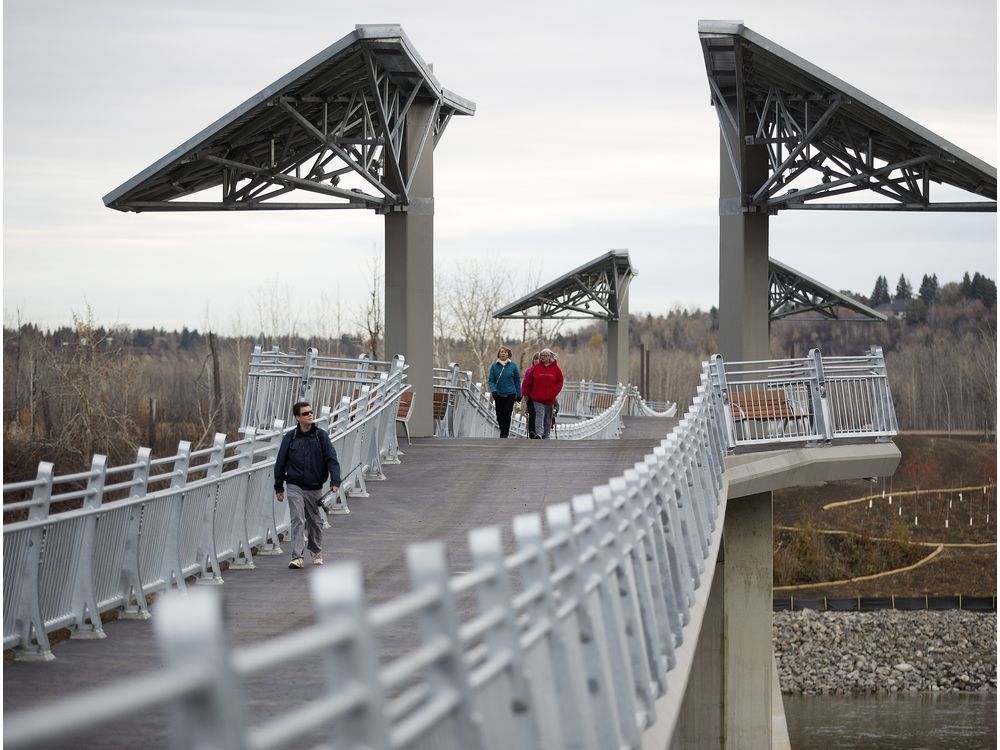 New southwest Edmonton footbridge opens up river valley | Edmonton Journal