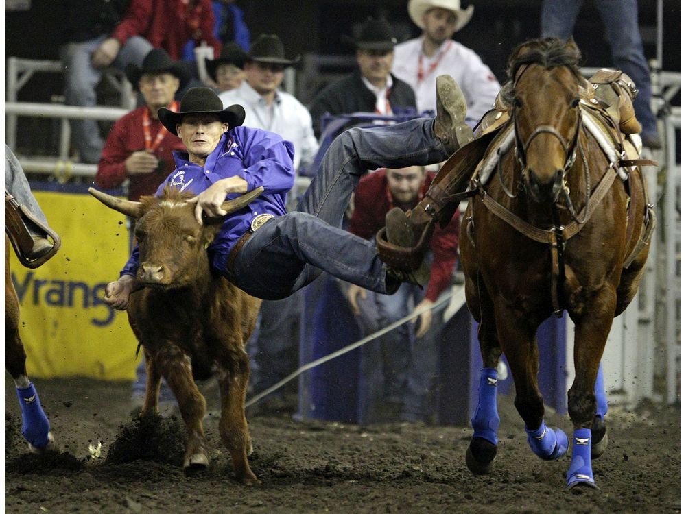 Cody Cassidy aims for fifth steer roping buckle at CFR | Edmonton Journal