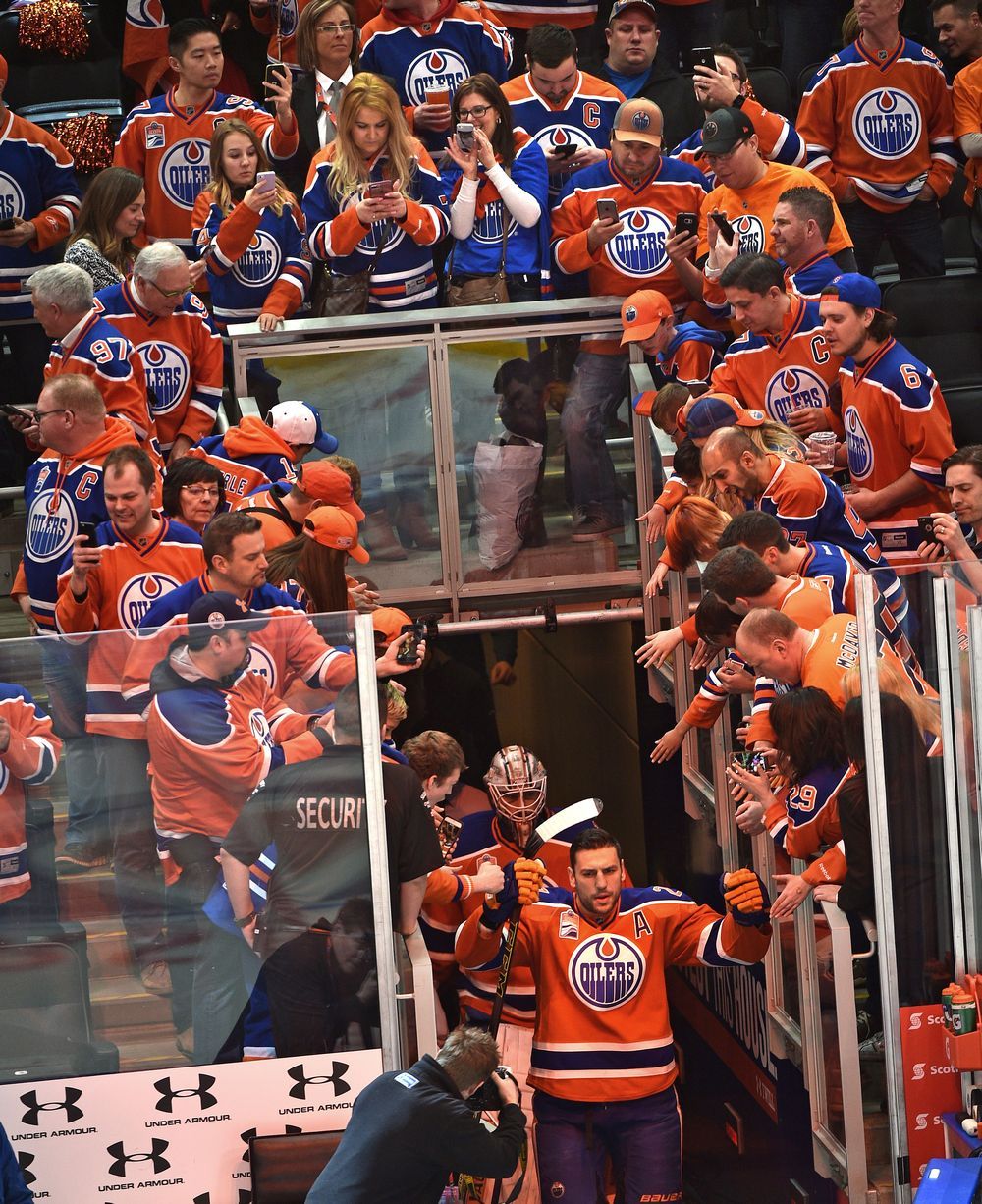 Oilers fans cheer their hearts out in Game 7 versus Anaheim Ducks ...