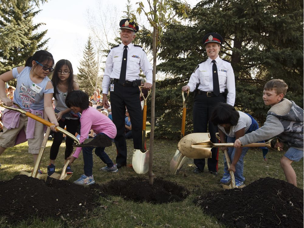 Cops plant trees with kids to mark Arbor Day, 125 years of service ...