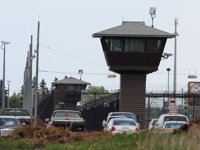 Inmate dead at the Edmonton Institution | Edmonton Journal