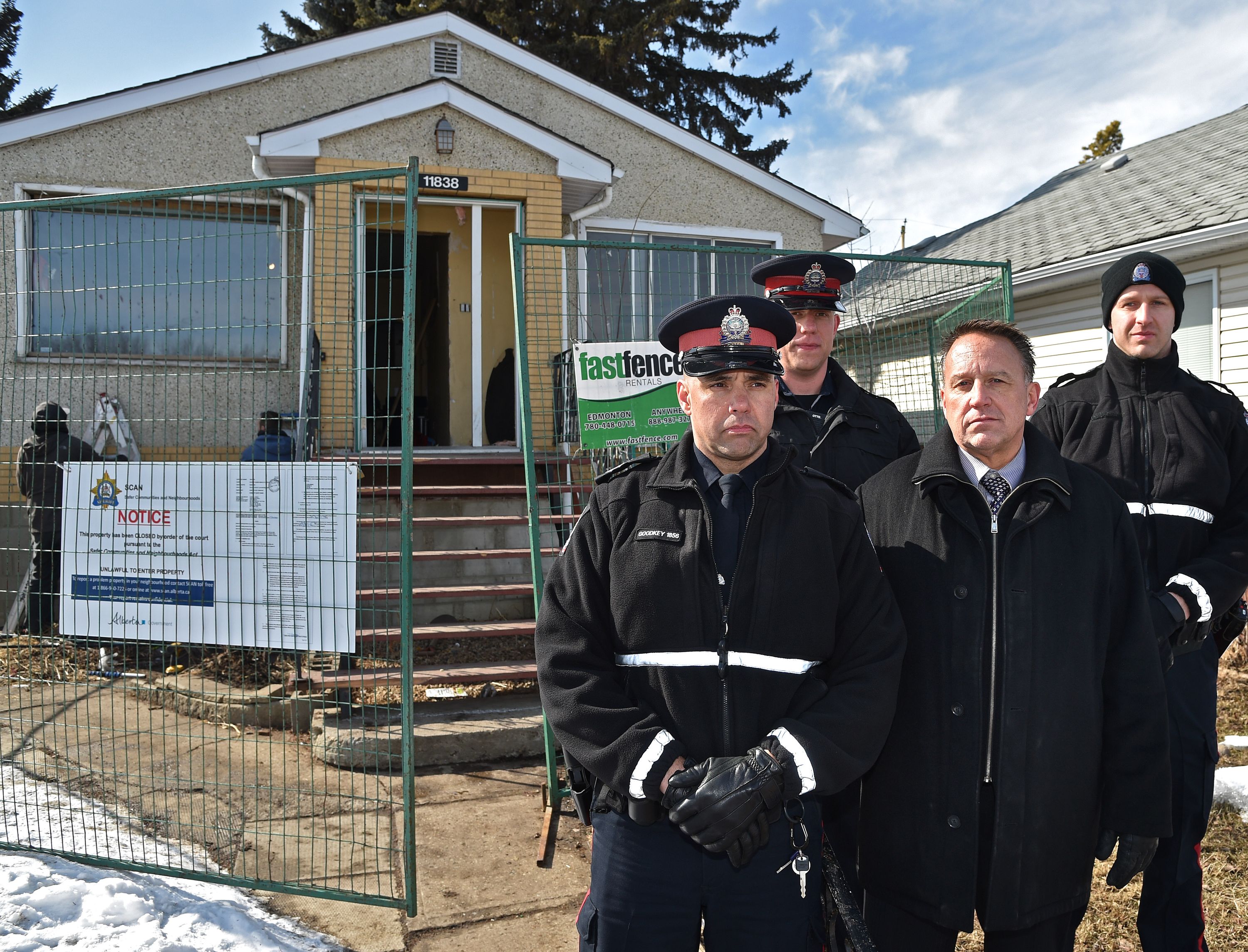Sheriffs shut down alleged north Edmonton drug house | Edmonton Journal