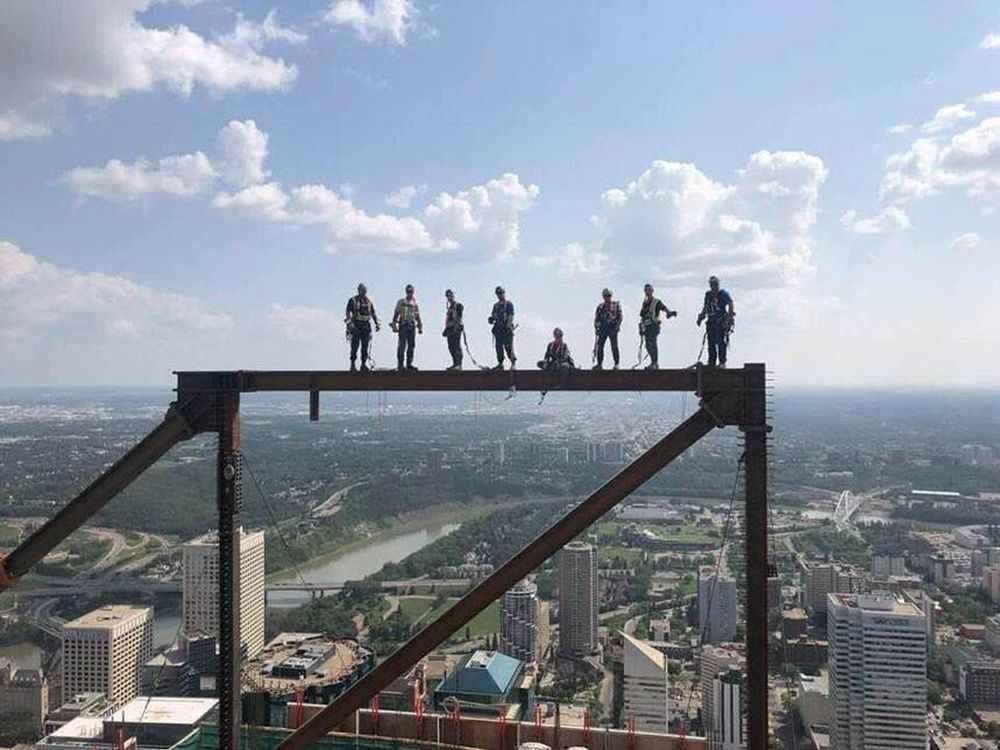 Ironworkers unfazed by construction jobs more than 50 storeys up ...