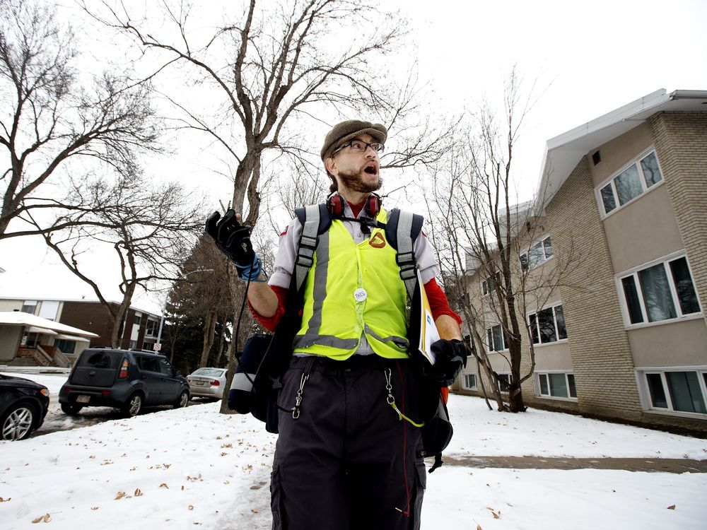 Watch: Meet Edmonton's singing mailman | Edmonton Journal