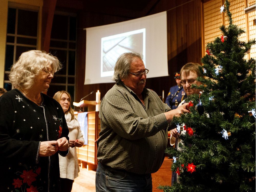 Annual service honours victims of homicide in Edmonton | Edmonton Journal