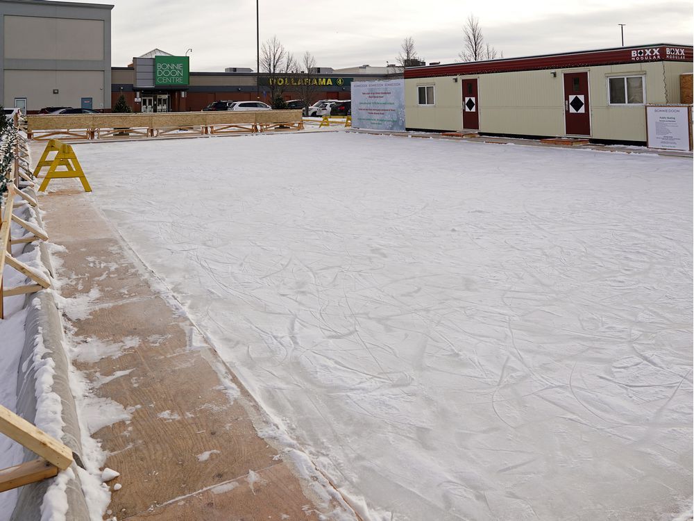 Pop-up ice rink at Bonnie Doon mall returns this winter | Edmonton Journal