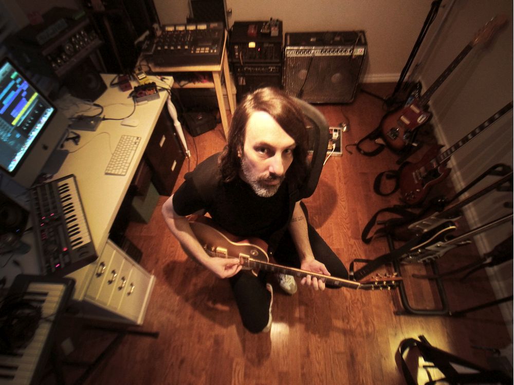 Curtis Ross mines personal anxieties on new album, Terror Says Hi ...