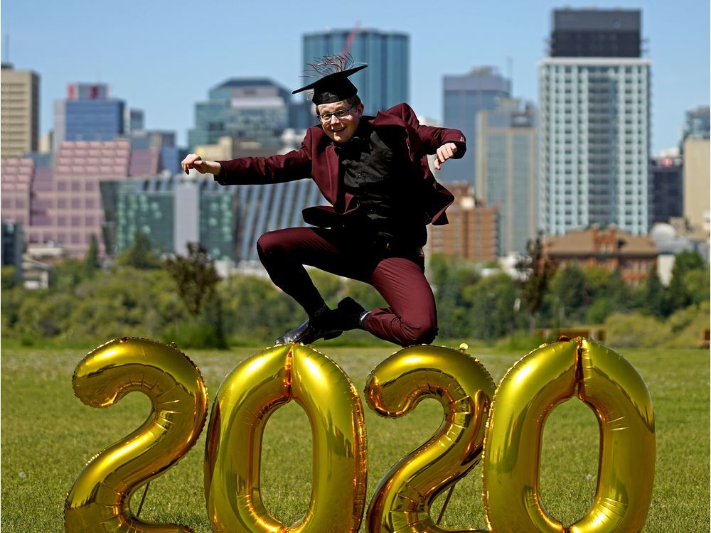 Edmonton students hold drive-thru grad | Edmonton Journal