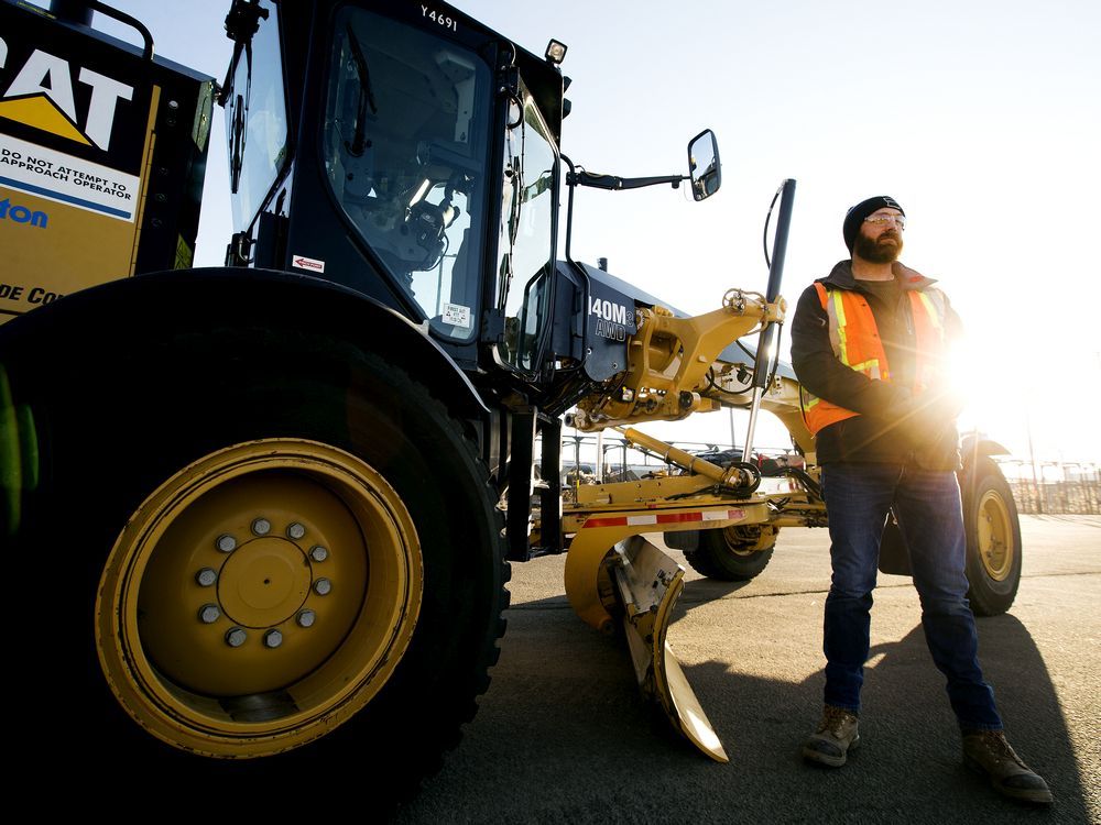Ready for snow: Edmontonians reminded of city-wide parking ban for ...