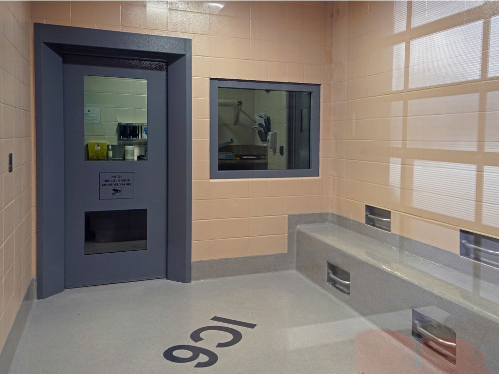 Intoxicated man, 49, dies Friday at Edmonton police detainee unit ...