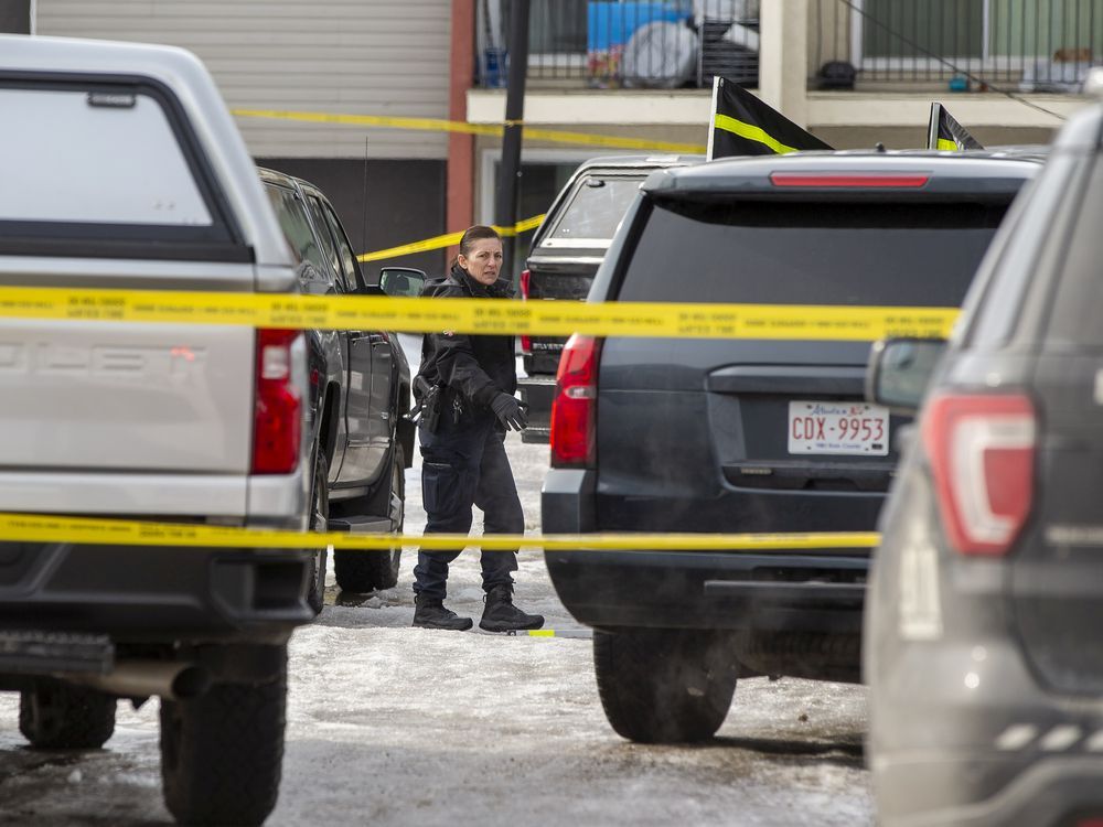 Man killed during confrontation with Edmonton police tactical unit ...