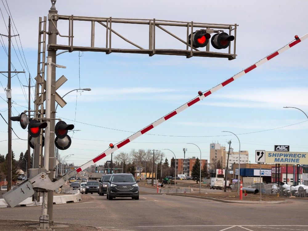 Man 64 Dead After Collision With Train In East Edmonton Edmonton Journal 4968