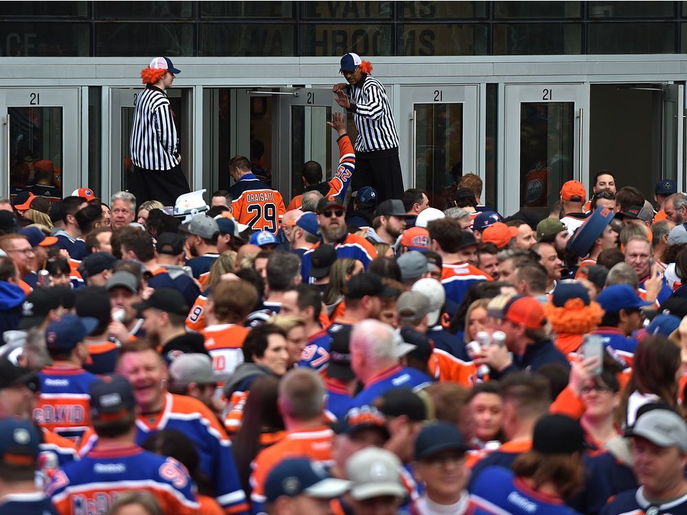 Photos: Oilers vs Kings, Game Two of the Stanley Cup Playoffs ...