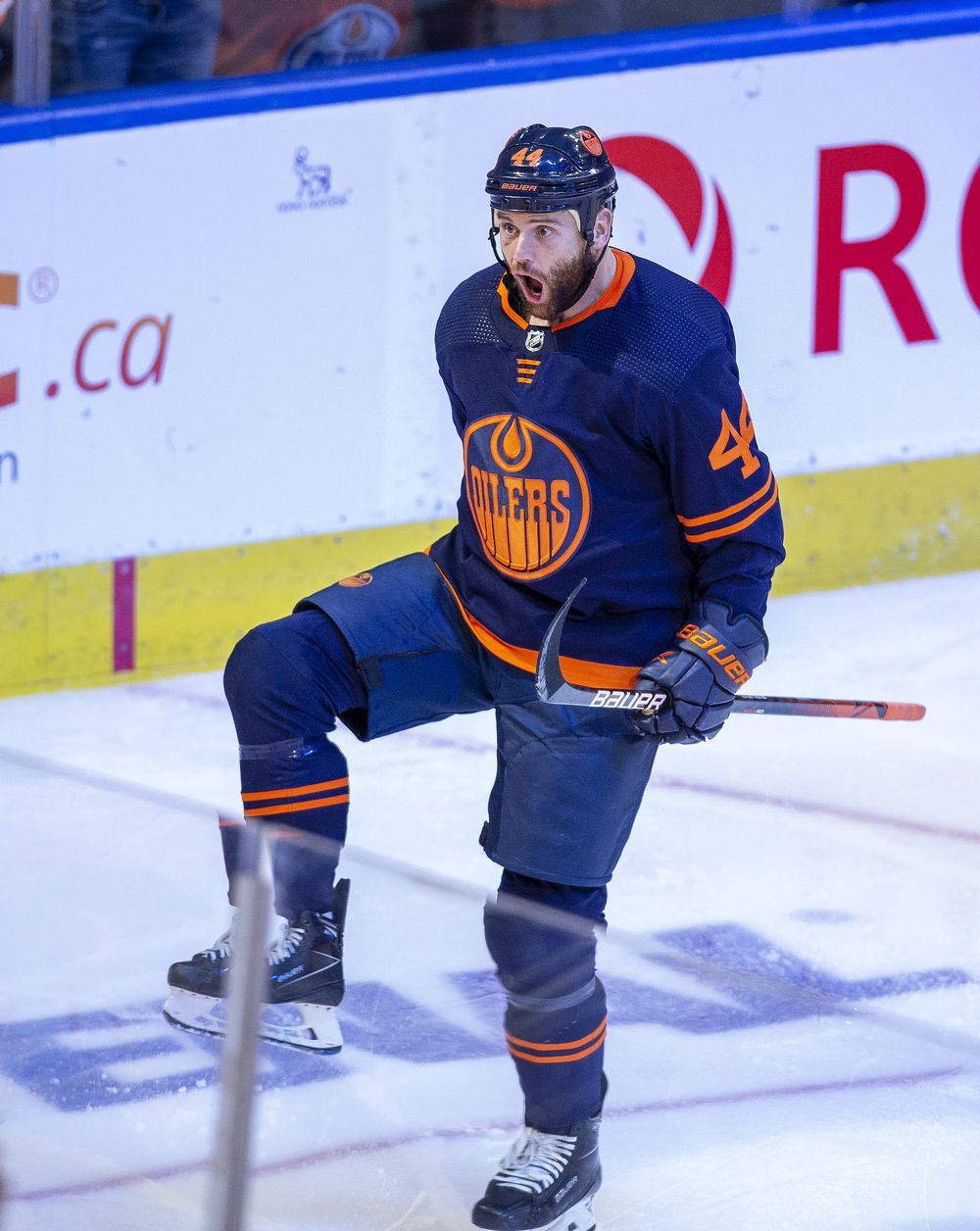 Photos: Edmonton Oilers fans flock to Rogers Place for Game 5 ...