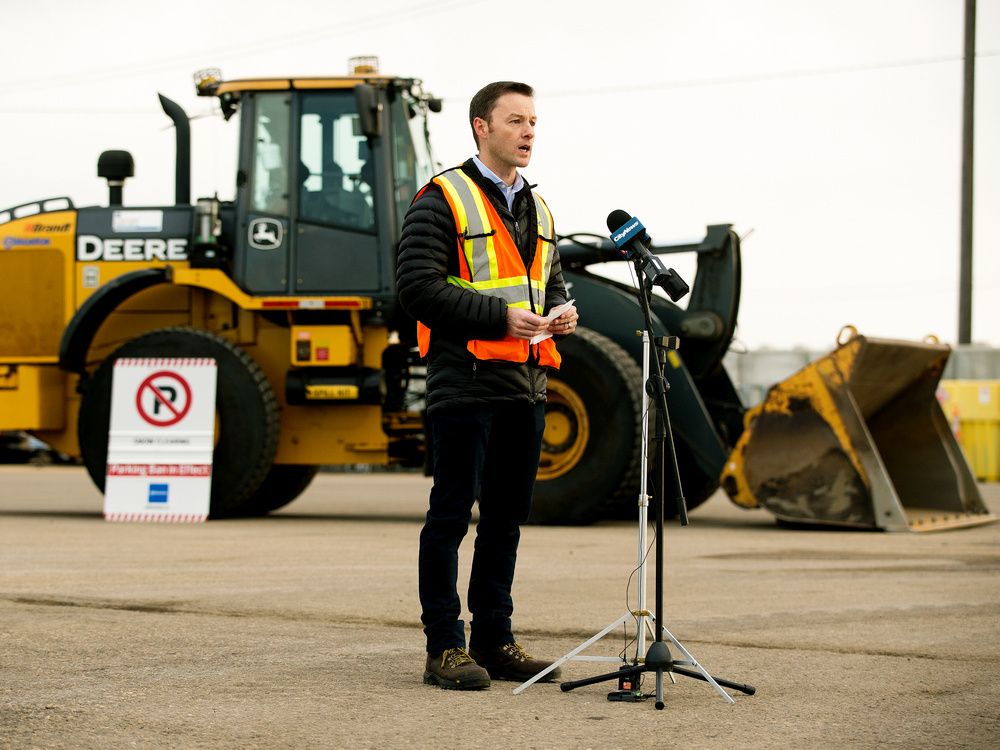 City of Edmonton snow, ice plan unfurled before impending first blast ...