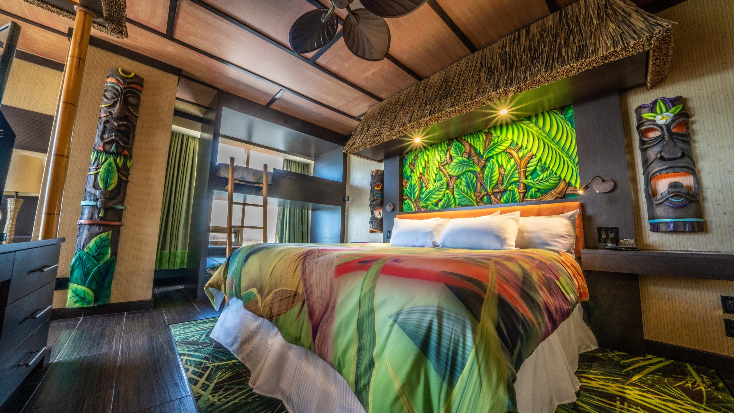 Theme rooms at Fantasyland Hotel provide unforgettable experiences ...