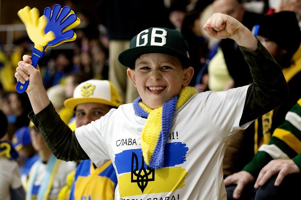 Photos: University of Alberta Golden Bears vs Ukraine U25 men’s ...