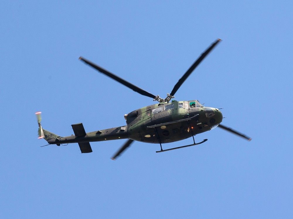 Edmonton Riverhawks to 'salute the troops' with RCAF helicopter rappel ...