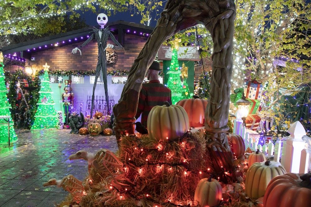 Maisie’s Spooky, Magical Christmas House lights up north Edmonton ...