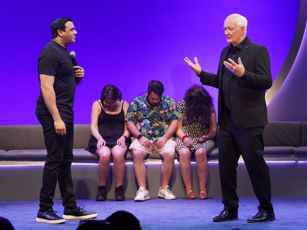 Under the spell: Improv genius Colin Mochrie teams with hypnotist for ...