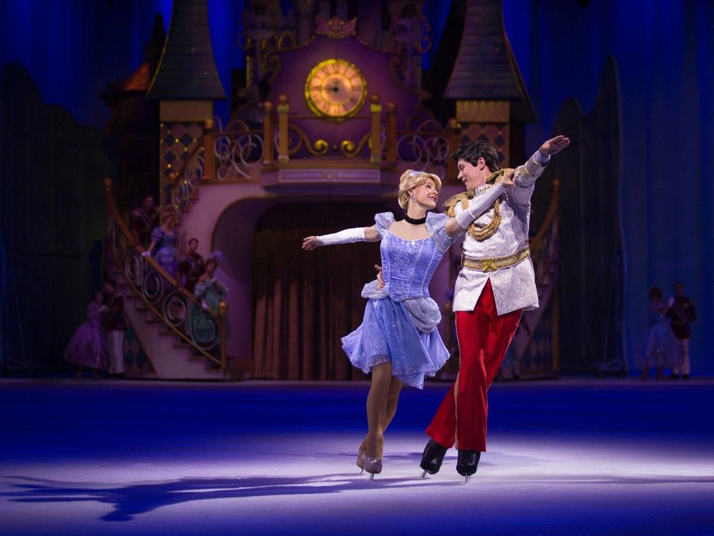 Kirstie Nelson as Cinderella in Disney on Ice at Edmonton Expo Centre ...