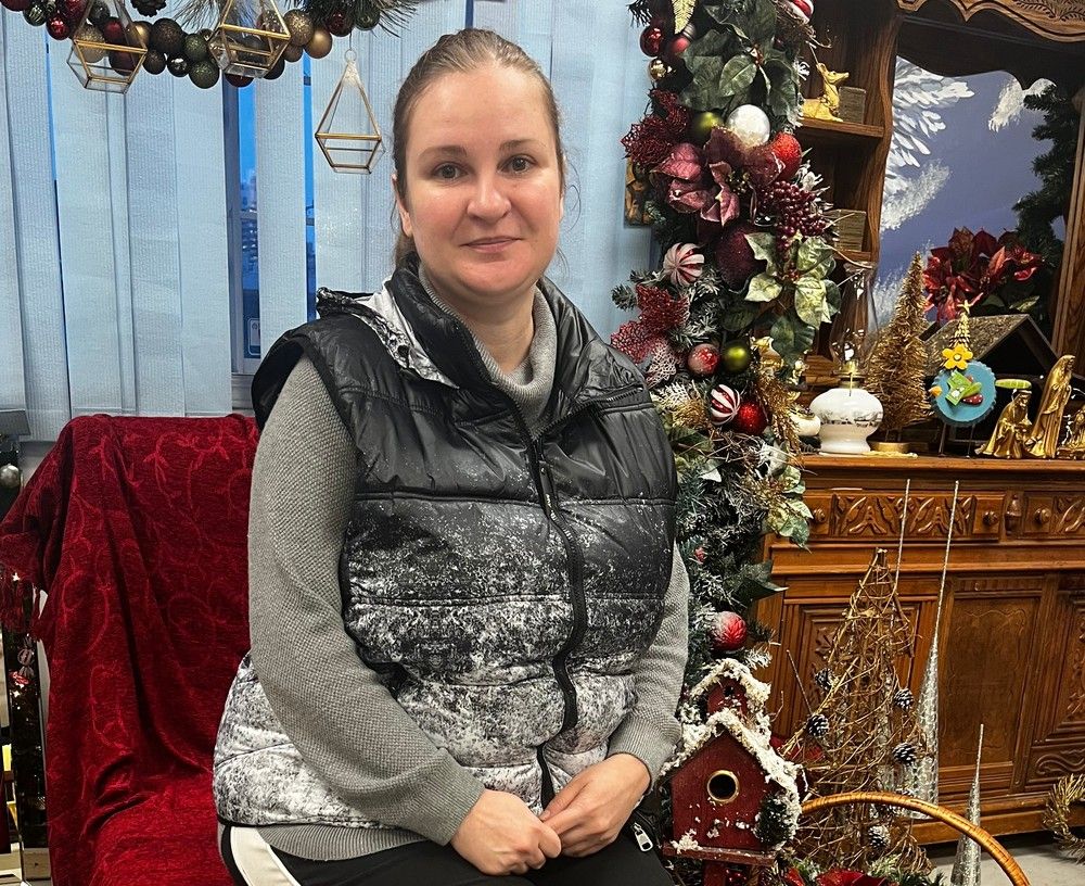 'Gives me purpose': Ukrainian lawyer living in Edmonton helps refugees ...