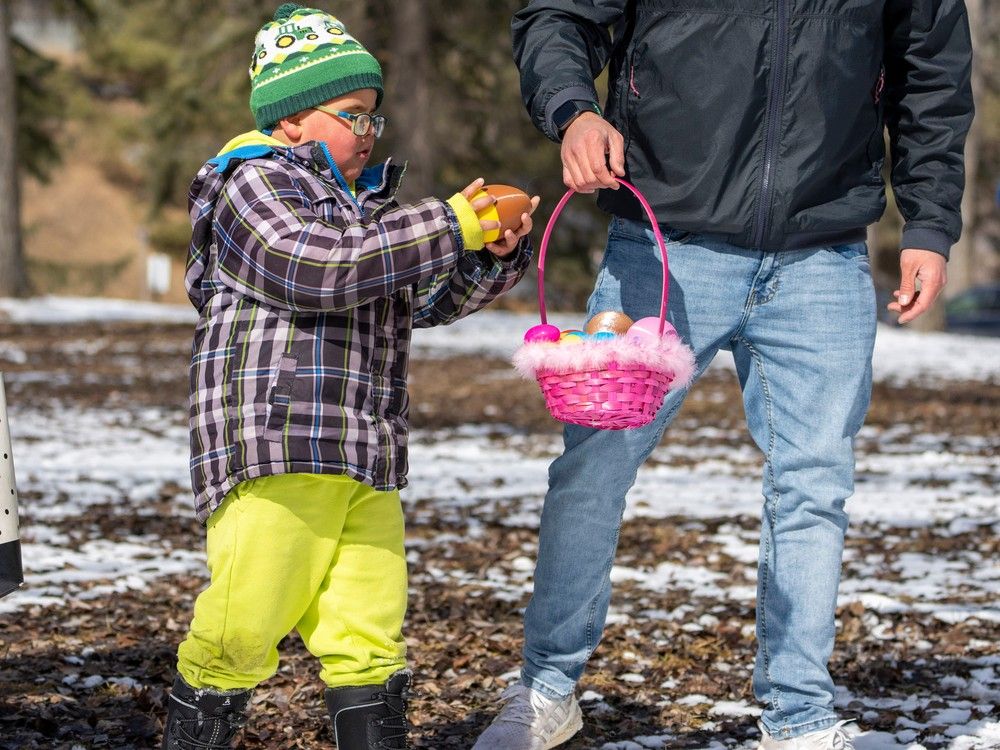 Edmonton police Easter event connects with visually impaired kids ...