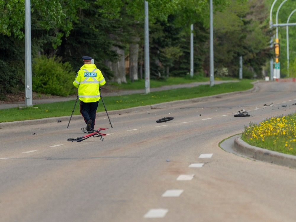Fatal Crash Shuts Down 34 Avenue From Mill Woods Road To 48 Street