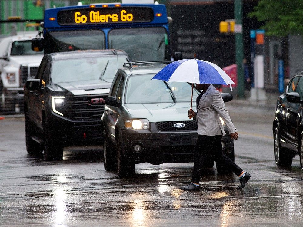 Edmonton weather: Wet and windy weather with a side of thunderstorms ...