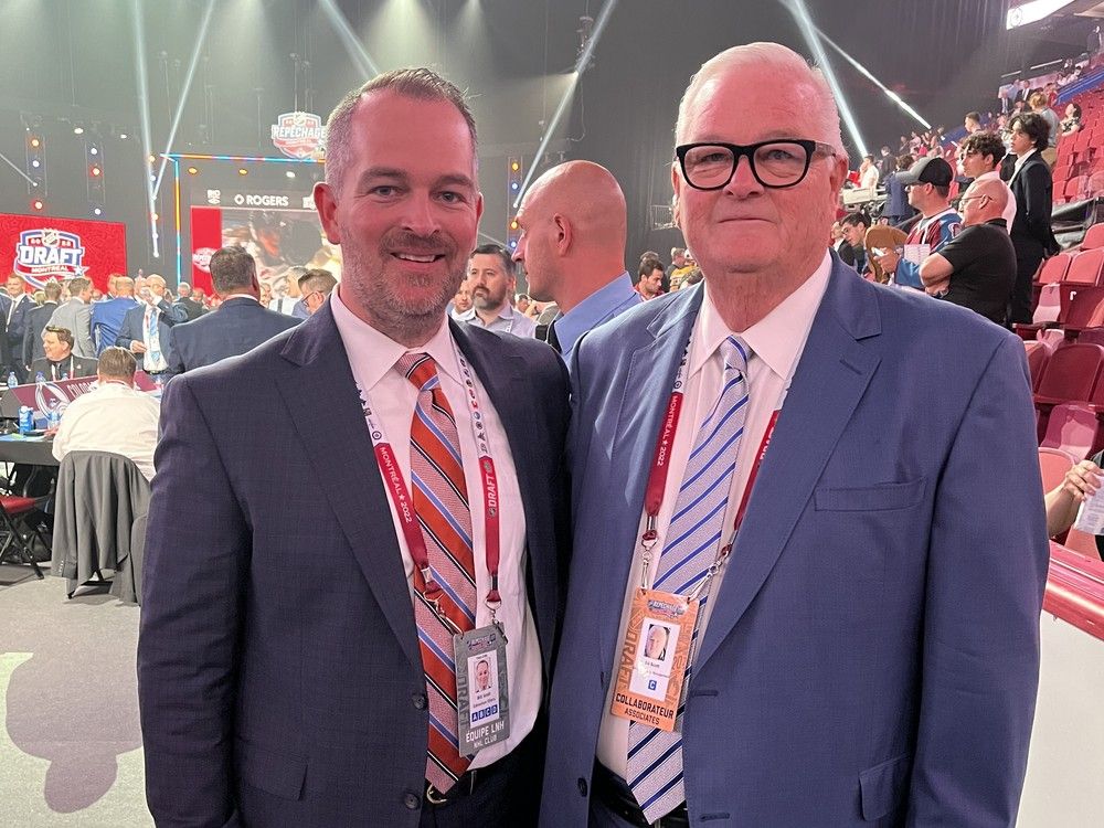 Like father, unlike son: Oilers' Bill Scott went in opposite direction ...