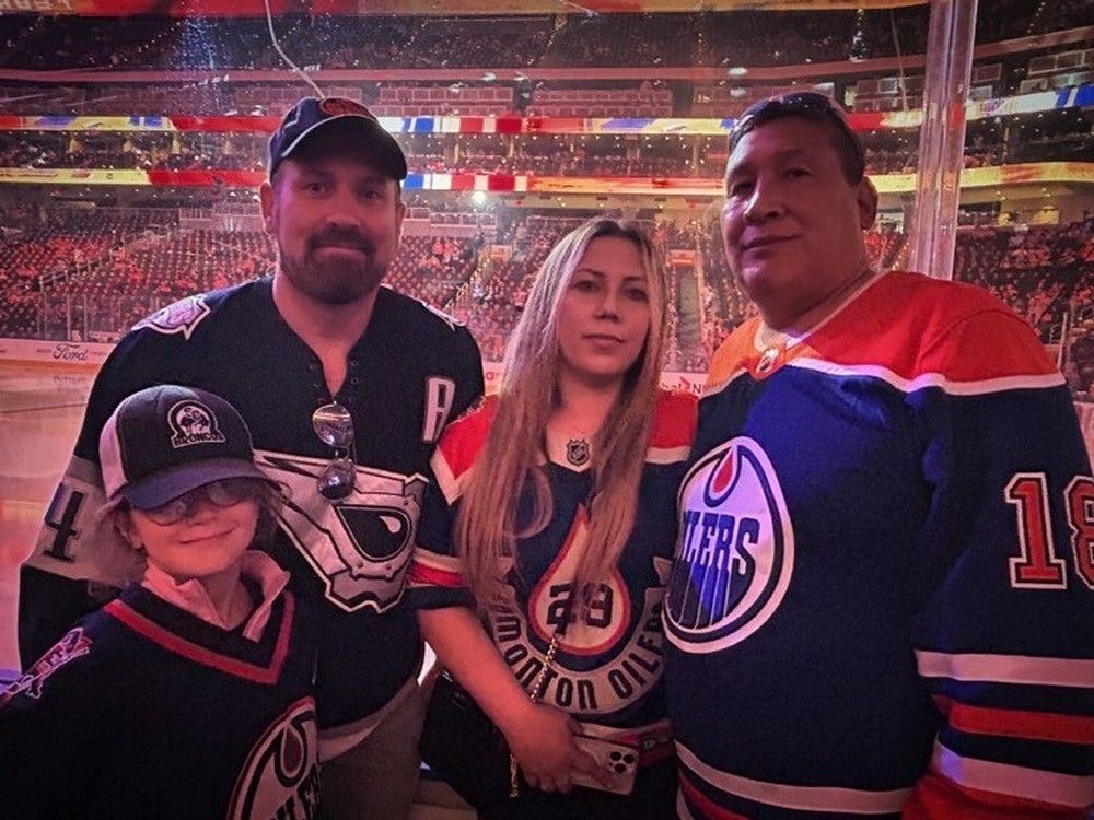 Father, daughter gifted free Oilers playoff tickets from strangers ...