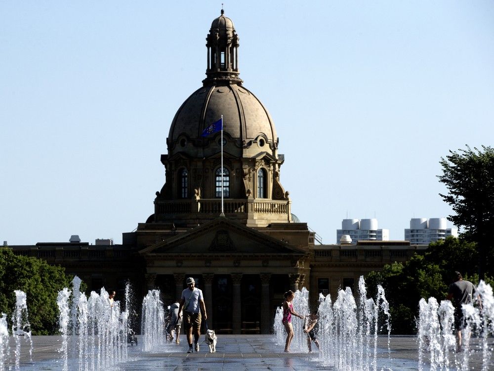 Edmonton Weather: Extreme heat wave continues, high of 37 C expected ...