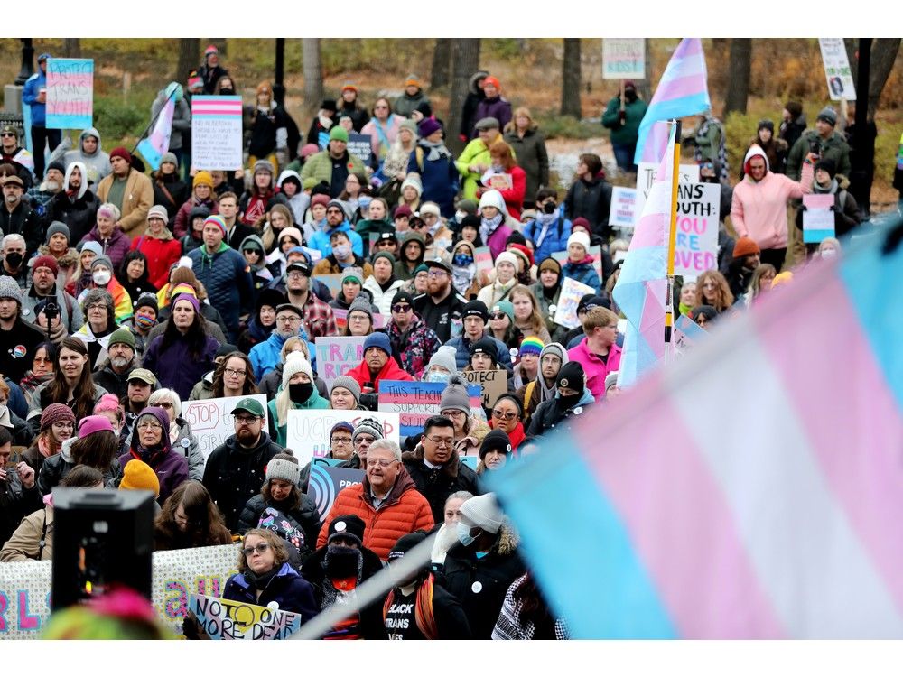 Hundreds attend Edmonton protest against UCP's trans legislation ...