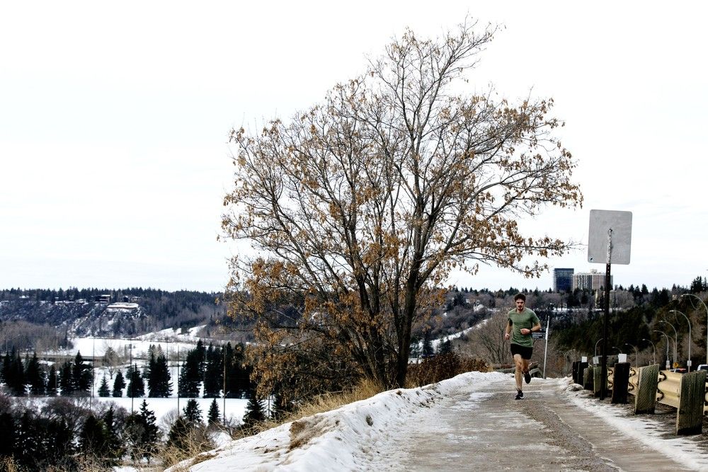 Edmonton weather: Snow squalls, wind warnings, and flurries, oh my ...