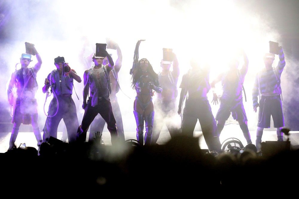 Katy Perry brings action, androids and acrobatics to Edmonton ...