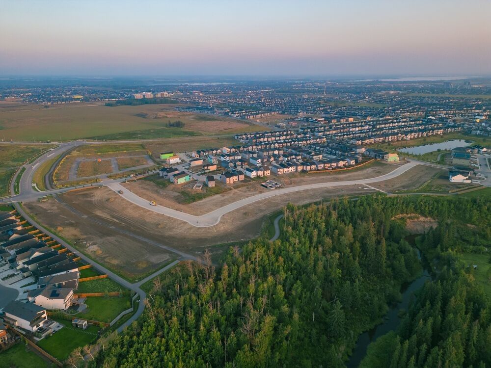 Southwestern expansion: rise of suburbs tracks with in-migration ...