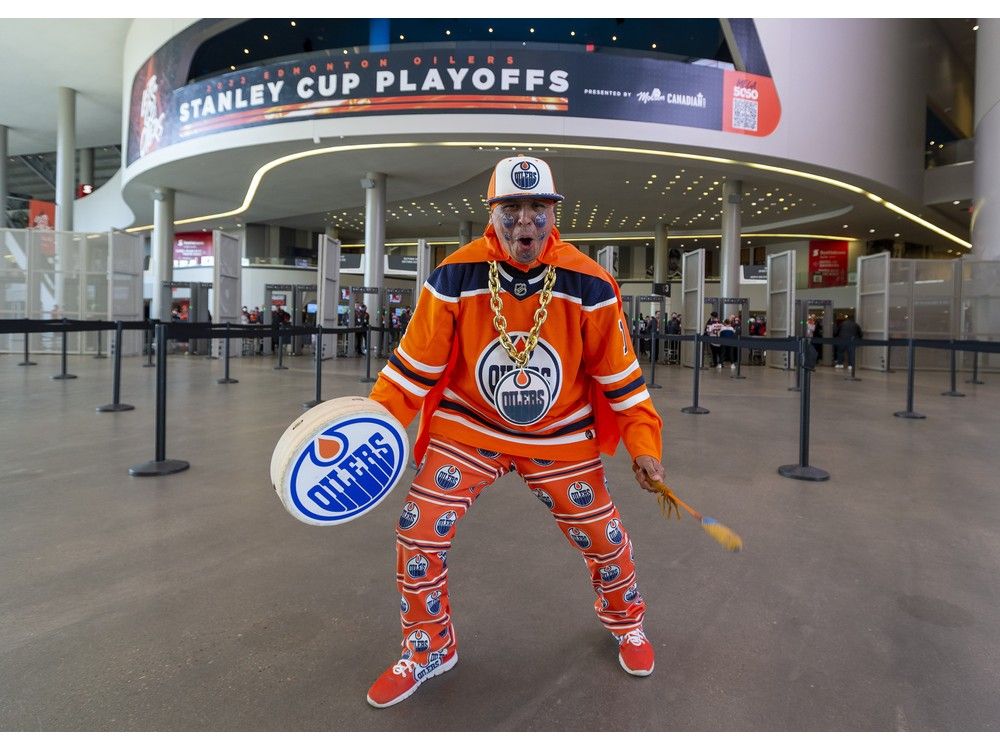 Oilers faithful Superfan Magoo hits TV screens on Amazing Race Canada ...