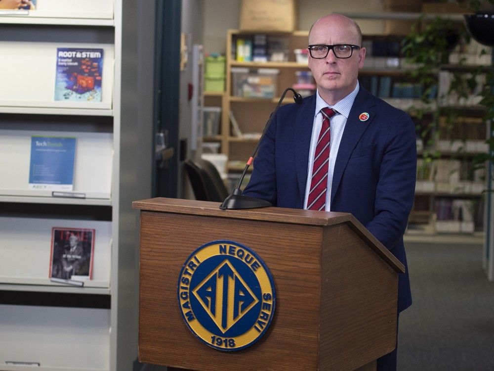 Who is new Edmonton Elks owner Larry Thompson? | Edmonton Journal