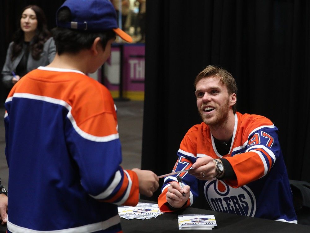 Edmonton Oilers return to WEM for autograph signing Nov. 27 | Edmonton ...