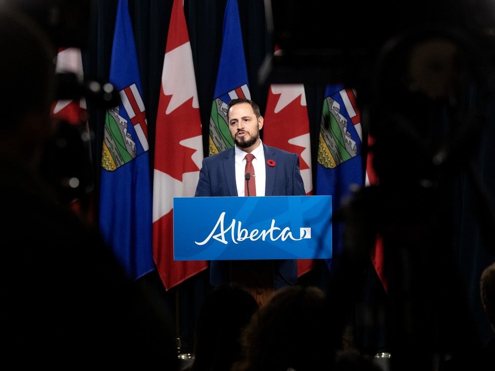 Who is new Edmonton Elks owner Larry Thompson? | Edmonton Journal