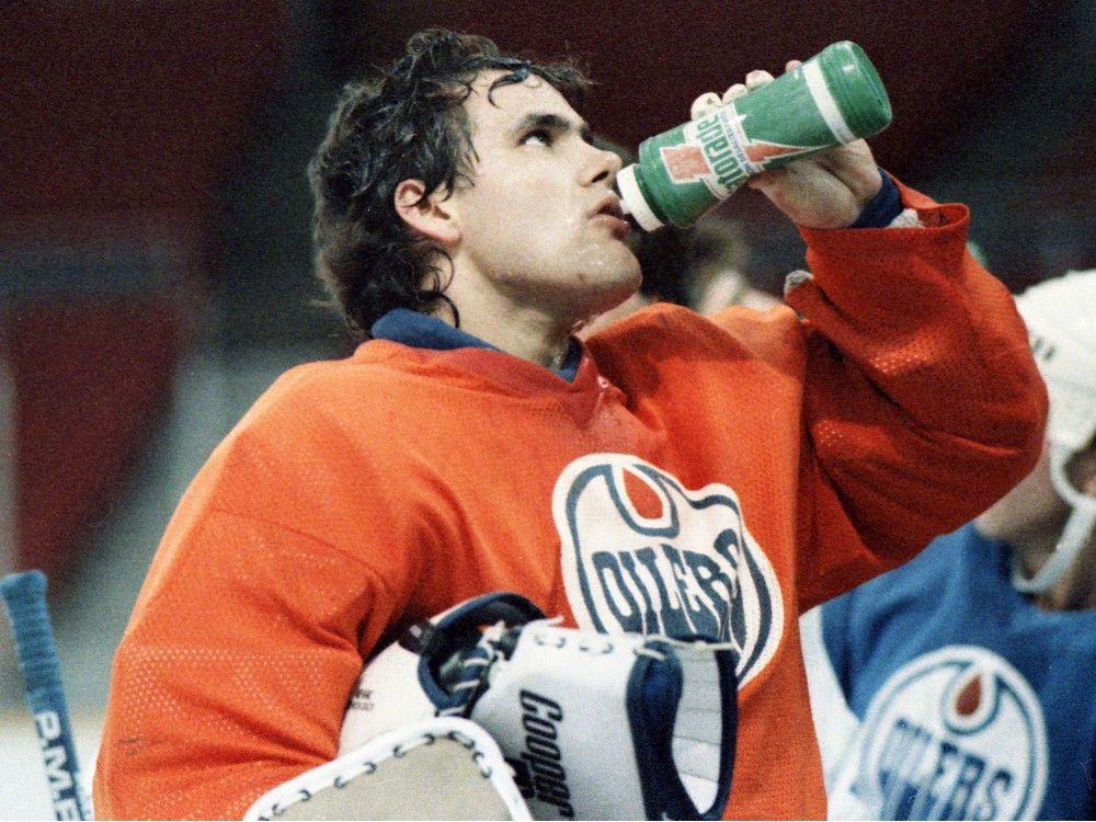 Former Oiler and Dallas Stars TV voice Daryl Reaugh joins HHOF ...