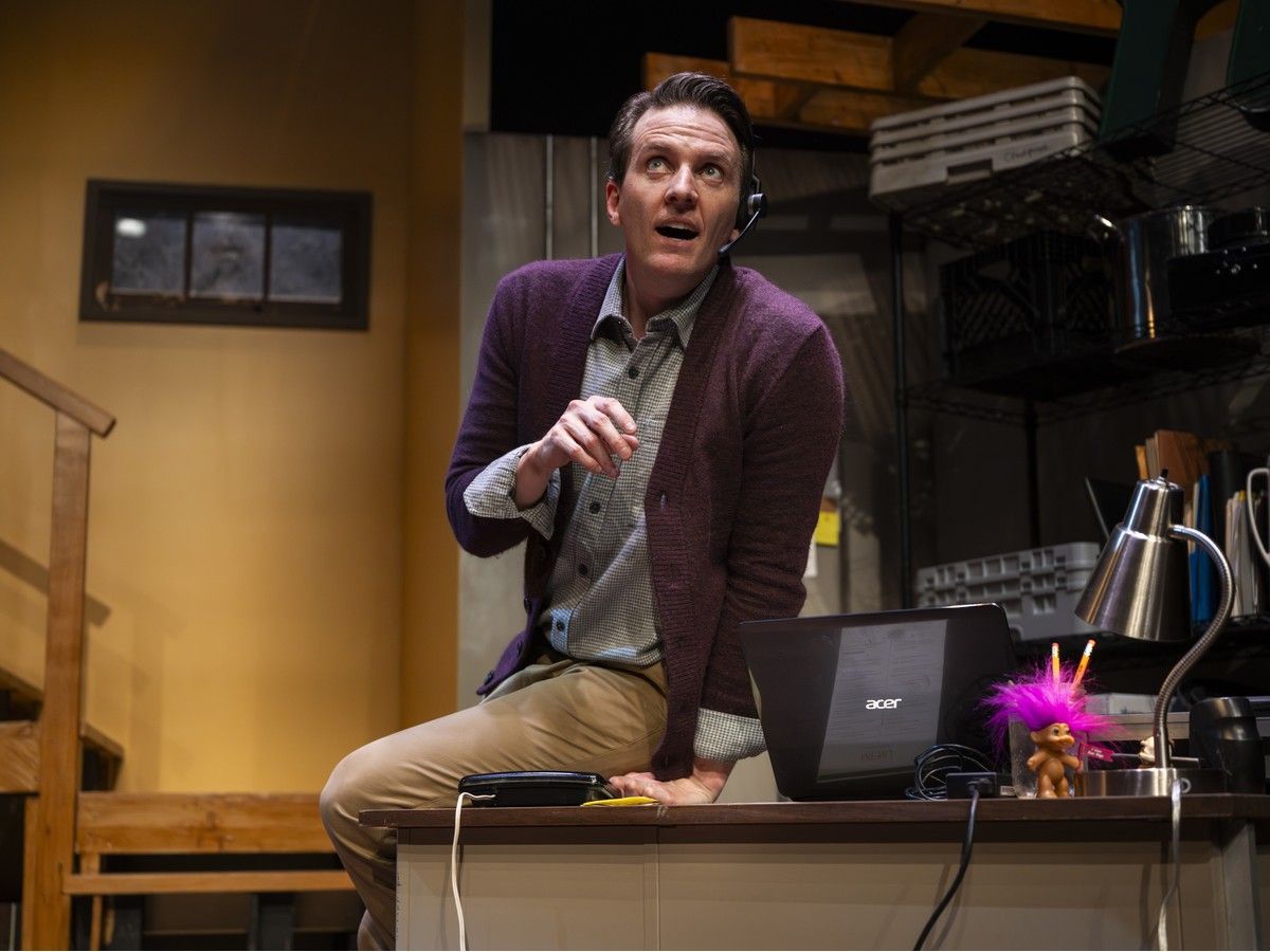 Review: Fully Committed a must-see to cap of Teatro's season | Edmonton ...