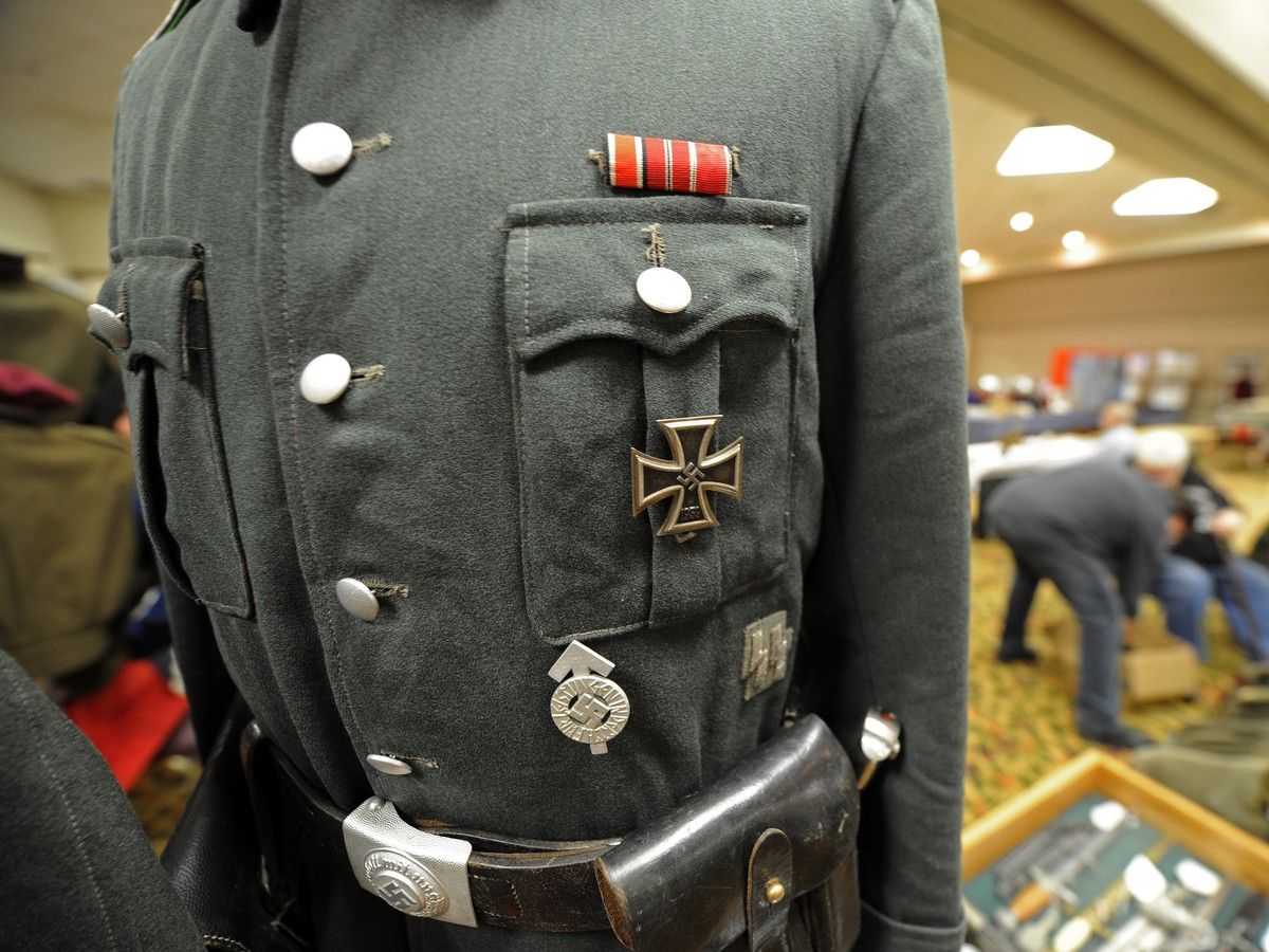 Military Collectors Club of Canada founded in Edmonton 1963 returns ...