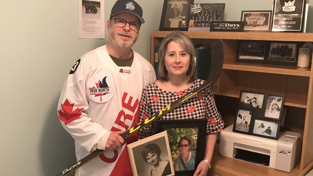 Man playing World's Longest Hockey Game to honour terminally ill wife ...