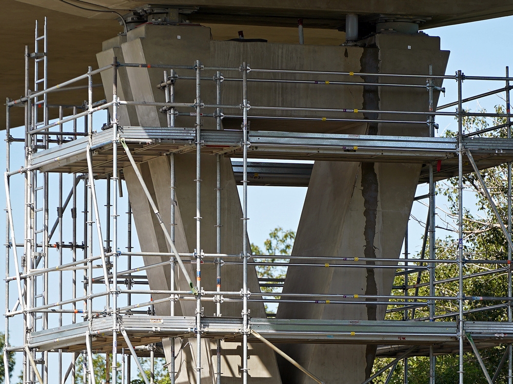 GUNTER: Now is a good time for Edmonton to step back from LRT building ...